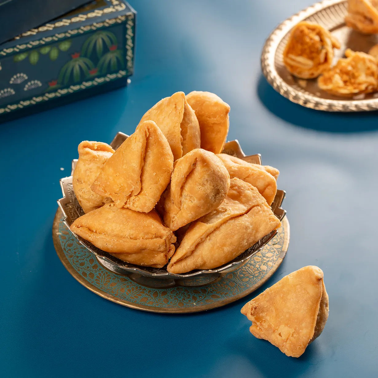 Buy Cocktail Samosa Online | Crispy Mini Dry Samosa – Sangam Sweets